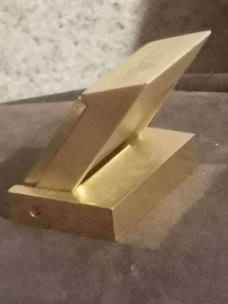Men's Watches - SMALL DESK DISPLAY GOLD PLATED WATCH IN EXCELLENT ...