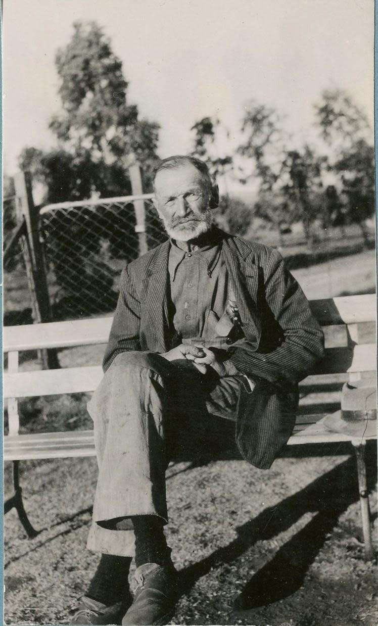 Other War Memorabilia - Boer War : Rare POW Box and Items made in ...
