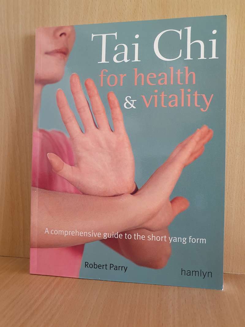 Health, Mind & Body - Hamlyn - Tai Chi for health & vitality - A ...