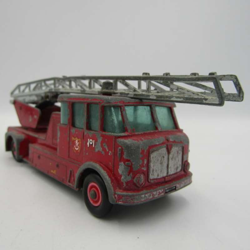 Cars & Trucks - Matchbox King size # 15 Merryweather Fire Engine die ...