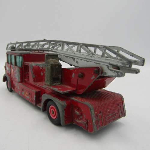 Cars & Trucks - Matchbox King size # 15 Merryweather Fire Engine die ...