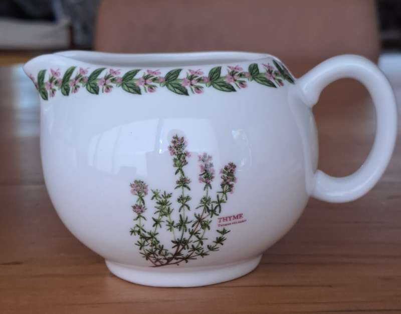 English Porcelain - Maxwell Williams Set - Milk jug, sugar bowl and ...