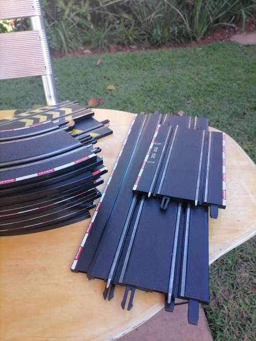 Sets - Vintage - Cartronic Scalextric - COMES WITH TRACKS, 4 SLOT CARS ...