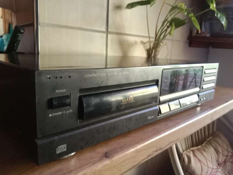 Hi-Fi Systems - Technics Mash CD player SL PG100 for repair or parts ...