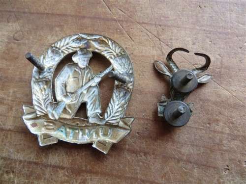 South African Army - SA Army Beret Badge + Commando Cap badge - 1 Bid ...