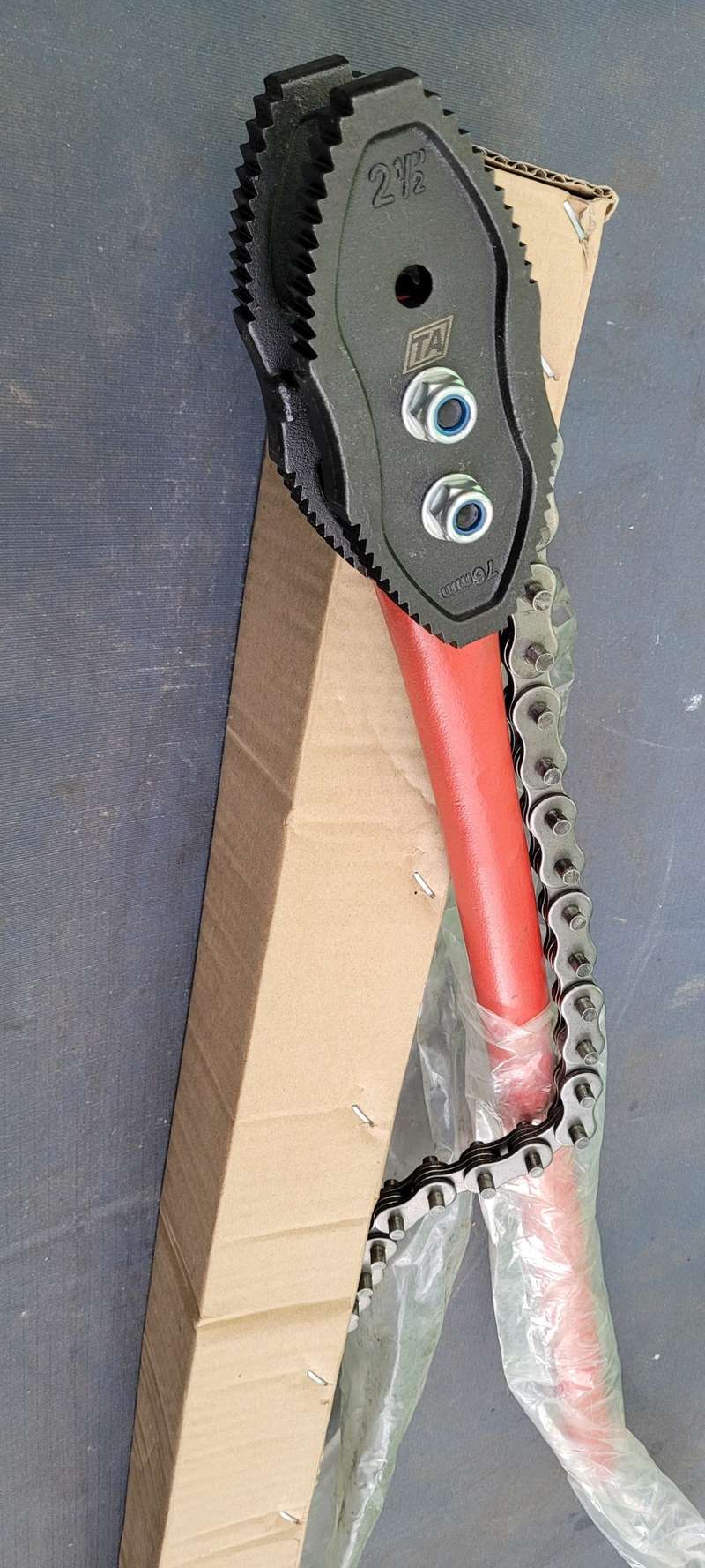 Spanners & Wrenches - 2 1/2 Inch, 76mm Chain Wrench With Reversible ...