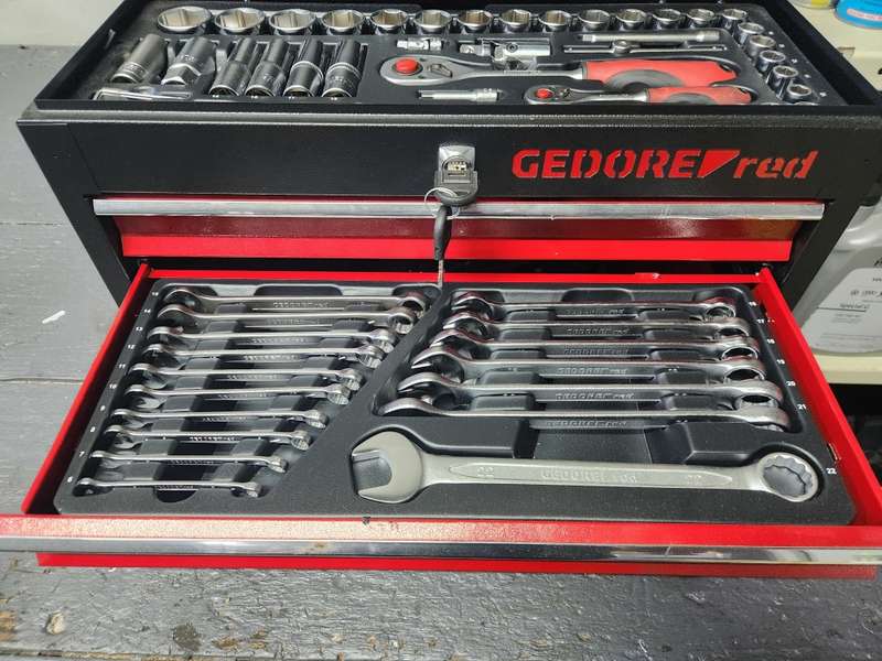 Tool Boxes & Sets - Gedore Red 113 Piece Toolbox Set was sold for 4,700.00 on 3 Jul at 23:46 by ...