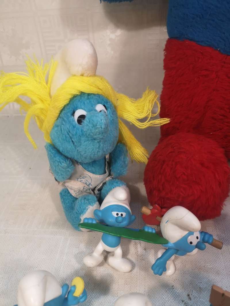Vintage Toys - VERY LARGE VINTAGE SMURF COLLECTION was sold for 220.00 ...