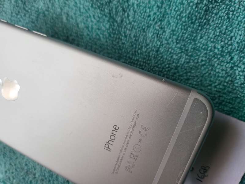 Apple - iPhone 6 - Silver - 64GB - Excellent Condition - Complete Package was sold for 1,435.00 ...