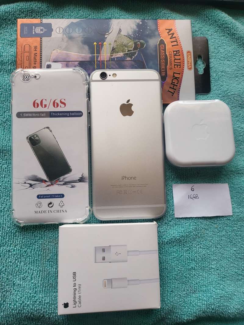 Apple - iPhone 6 - Silver - 64GB - Excellent Condition - Complete Package was sold for 1,435.00 ...