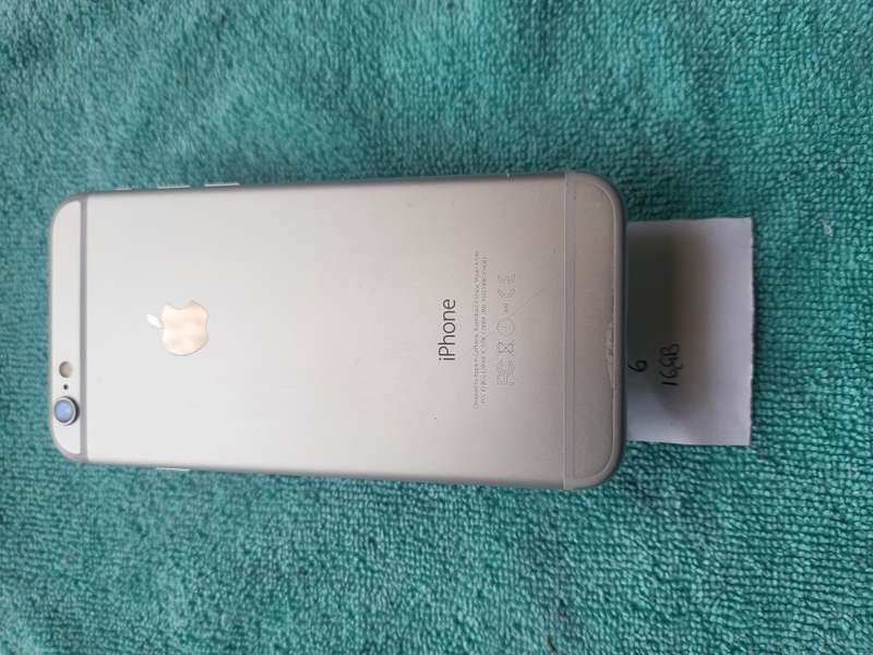 Apple - iPhone 6 - Silver - 64GB - Excellent Condition - Complete Package was sold for 1,435.00 ...
