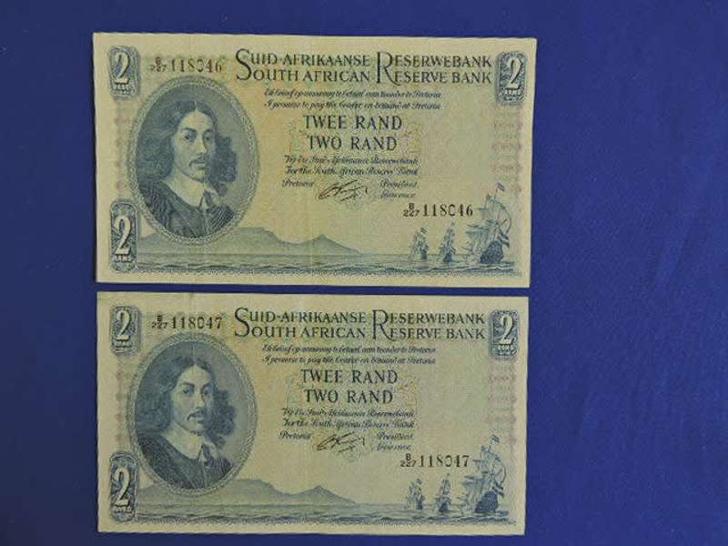 G Rissik - South African Reserve Bank sequential R2 Two Rand Bank notes ...