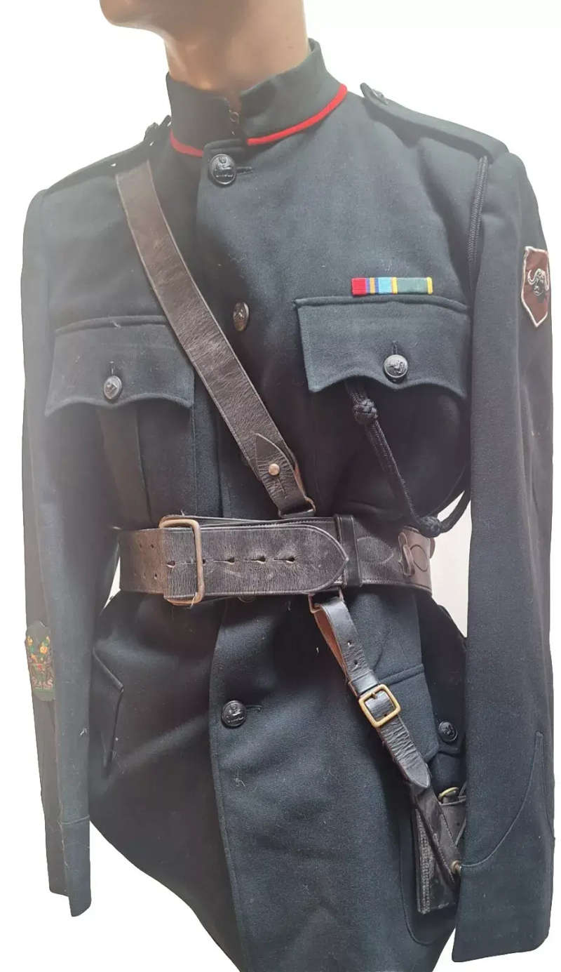 Uniforms - RHODESIAN AFRICAN RIFLES Named WO11 Rifle Green Patrol Tunic ...