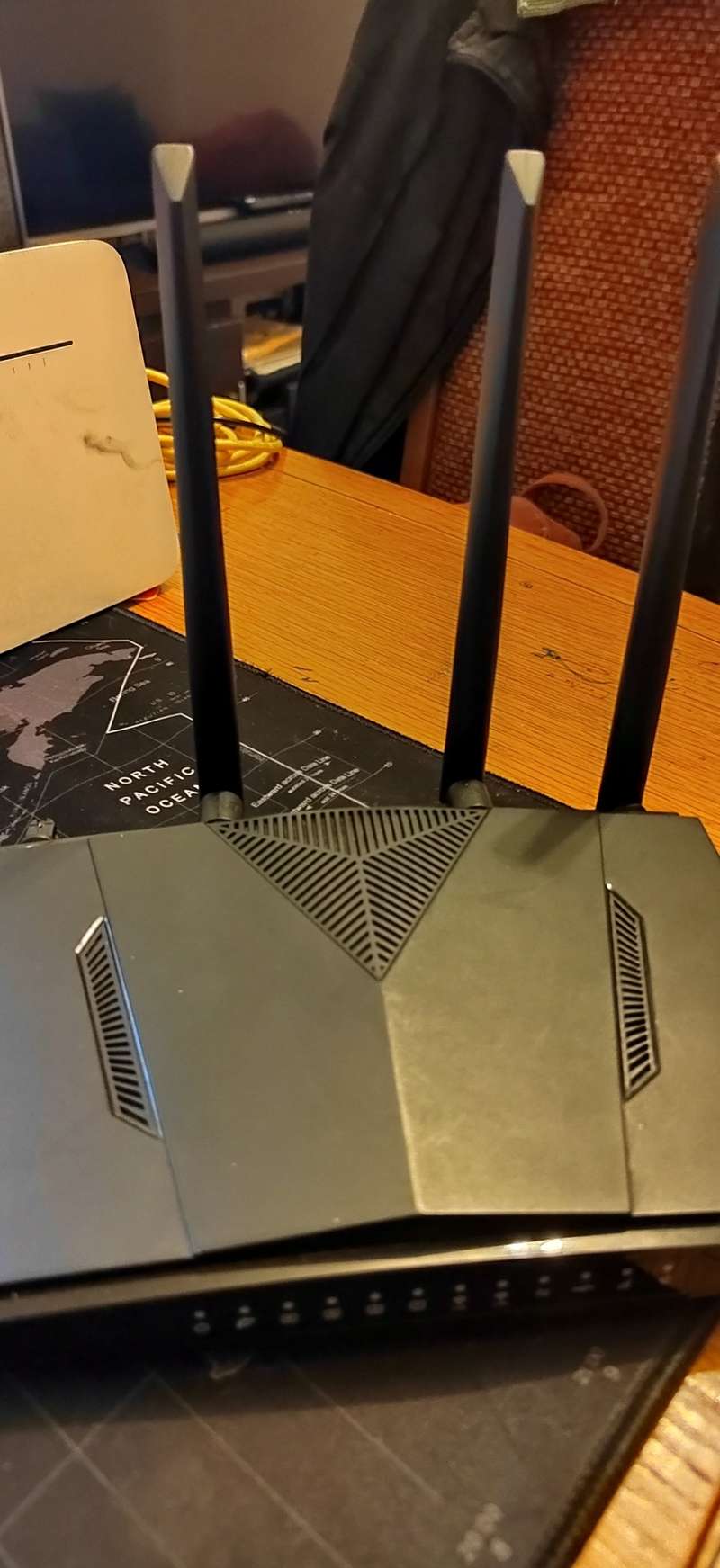 Modems - D-LINK DWR-956M 4G LTe router (It take a sim card) for sale in ...