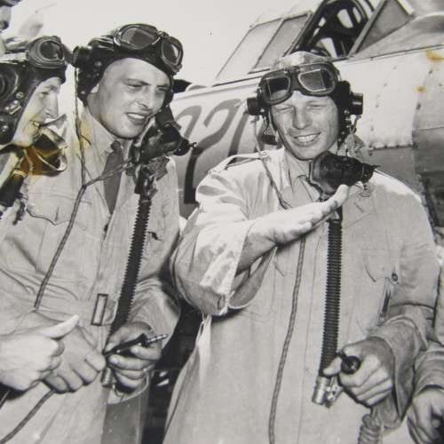Photos - WW2 Period Original photo of SAAF 5 Squadron pilots was listed ...
