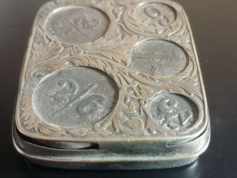 Coin Holders & Pockets - RARE ANTIQUE - PATTERNED SPRING LOADED COIN ...