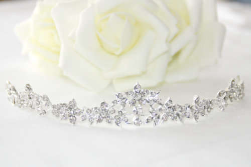 Other Wedding Apparel & Accessories - CLASSIC AND STUNNING FLORAL BRIDE ...