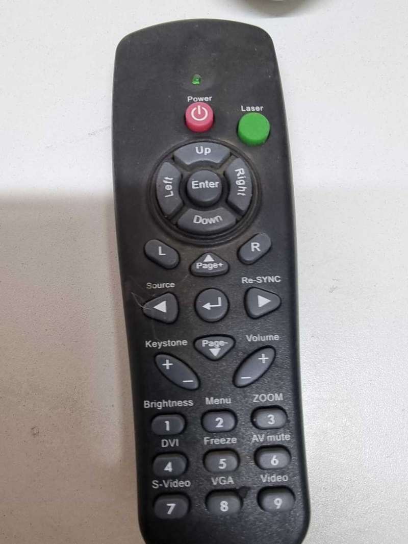 Remote Controls - Projector remote - Unknown model (Possibly Optomo ...