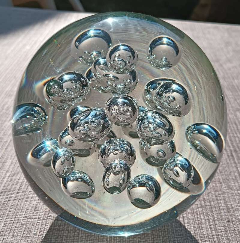 Studio Glass - Awesome Magnum Controlled Bubbles Art Glass Paperweight ...