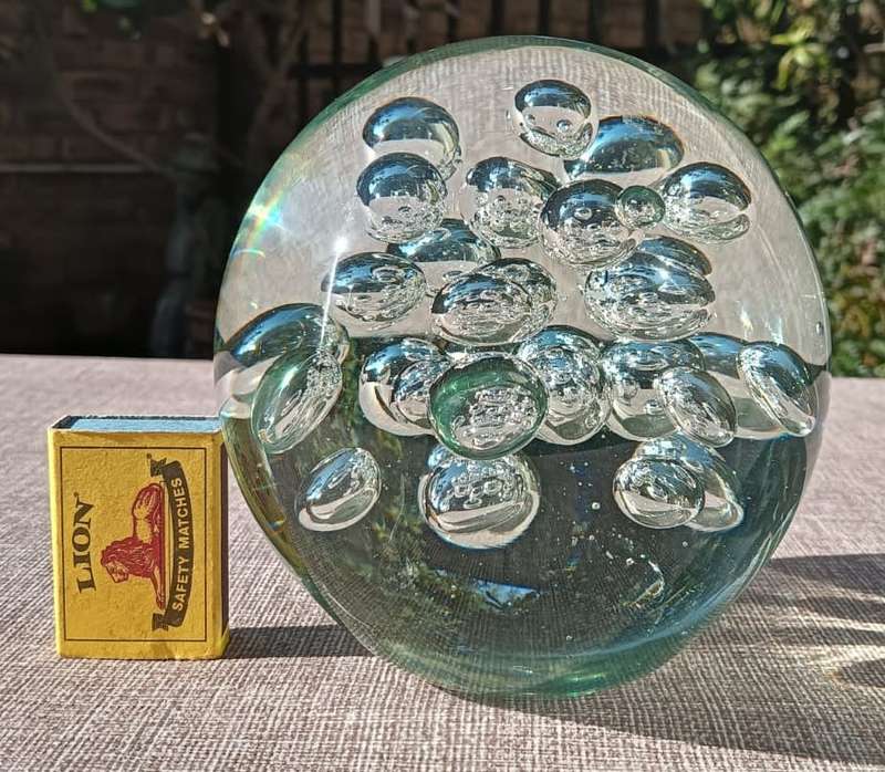 Studio Glass - Awesome Magnum Controlled Bubbles Art Glass Paperweight ...
