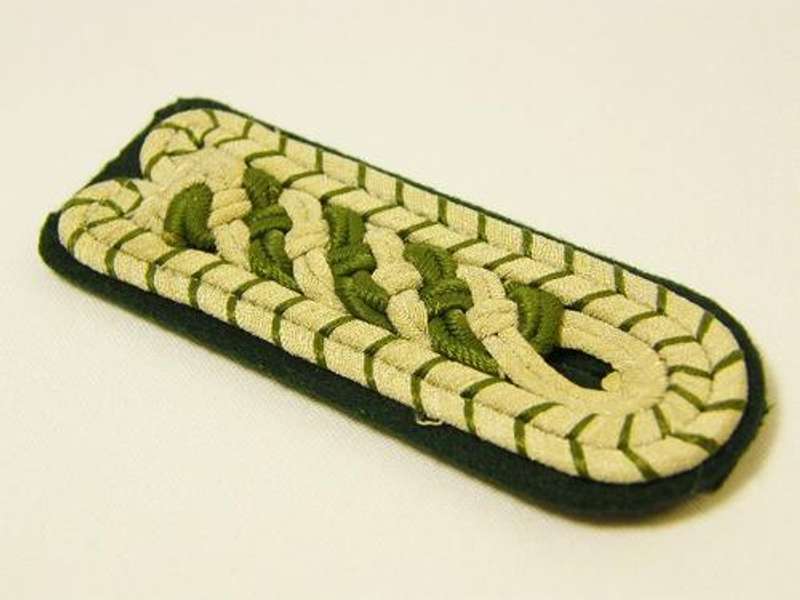 International Badges & Insignia - East German customs officer rank ...