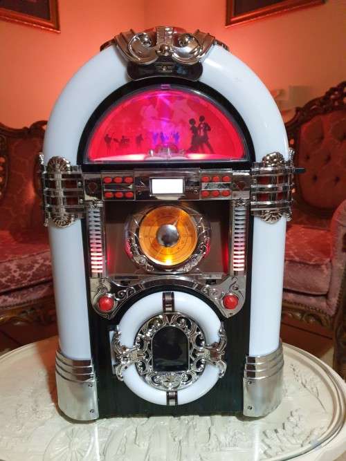 Other Antiques & Collectables - Stunning tabletop Jukebox ( About 52 cm ...