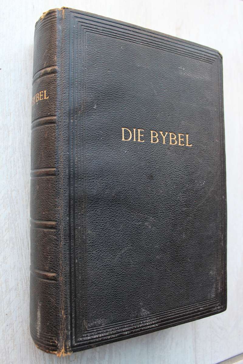 Africana Books - DIE AFRIKAANSE FAMILIEBYBEL - uitgegee in 1953 - GOEIE ...