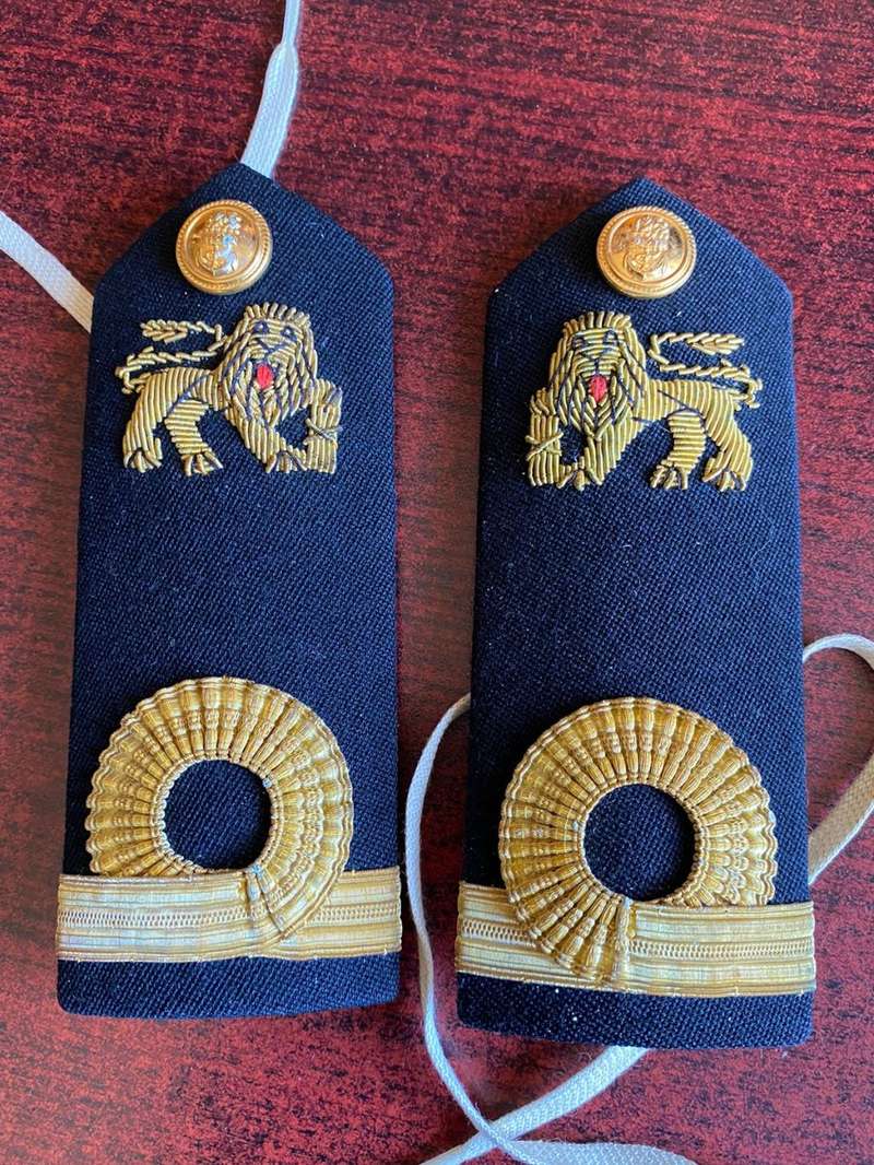 South African Navy - SA NAVY ENSIGNS HARD SHOULDER STRAPS-BULLION WIRE ...
