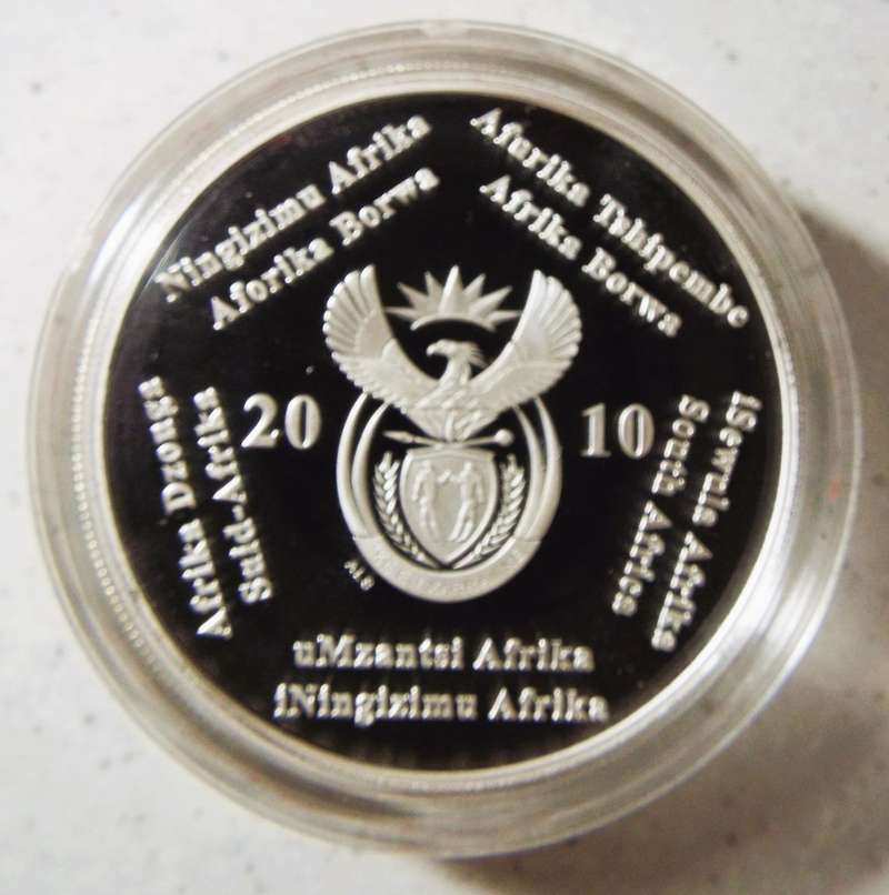 Gold & Bullion Coins - Rare 2010 1 oz SILVER proof R2 Fifa CROWN was ...