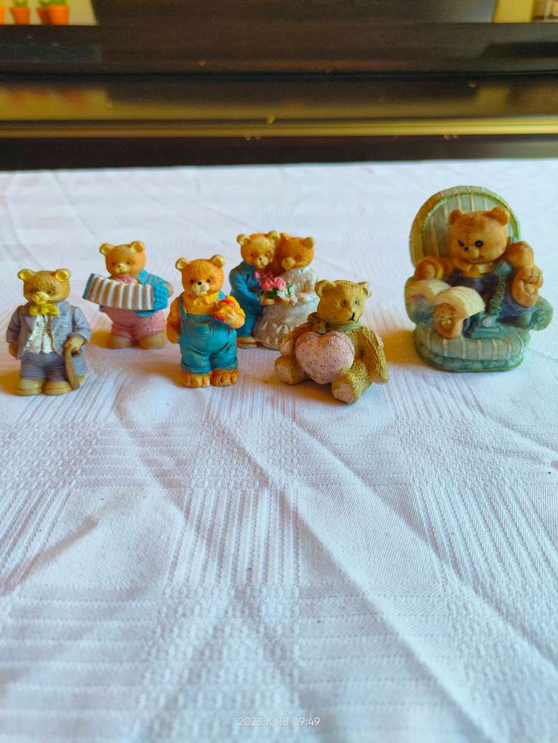 Porcelain & Ceramic - Adorable collection of mini bear figurines ...