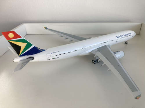 Models - SAA South African Airways Airbus A330-300 diecast model 1:200 ...