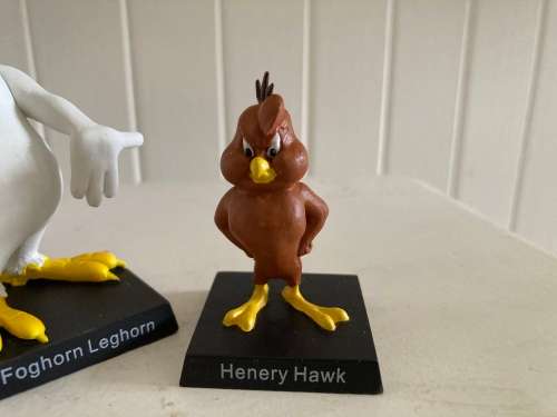 Other Antiques & Collectables - Looney Tunes statuettes Foghorn Leghorn ...