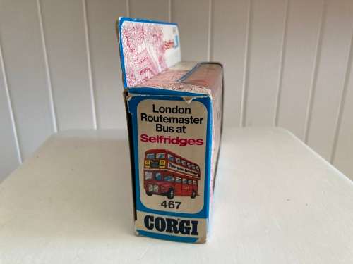 Models - CORGI 467 SELFRIDGES STORES Exclusive London Routemaster Bus ...