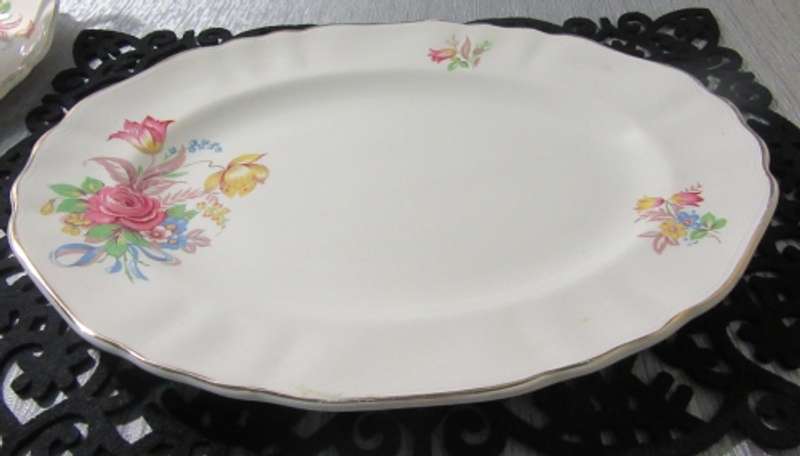 English Porcelain - OVAL SERVING DISH -Vintage J & G Meakin SOL 391413 ...