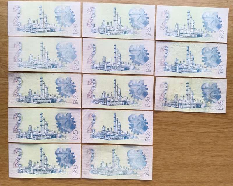 GPC de Kock - South Africa collection of 13 old R2 Bank Notes. was sold ...