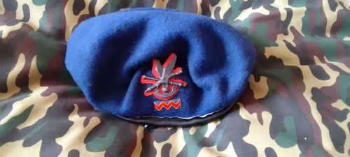 Headgear - SADF/ SA ARMY 4 FIELD ARTILLERY REGIMENT FULL BERET ...