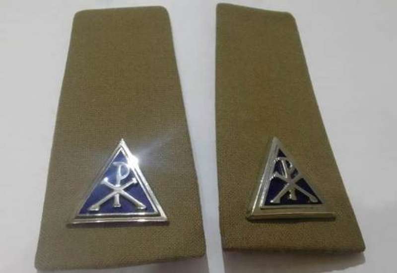 Uniforms - SADF - SA ARMY CHAPLAIN RANK EPAULETTE SET was listed for 0 ...