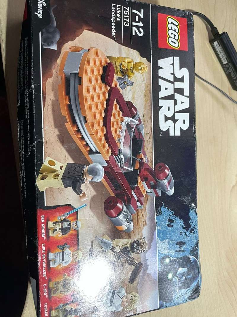 LEGO Sets - Star Wars Lego Luke Skywalker Landspeeder set Set # 75173 ...