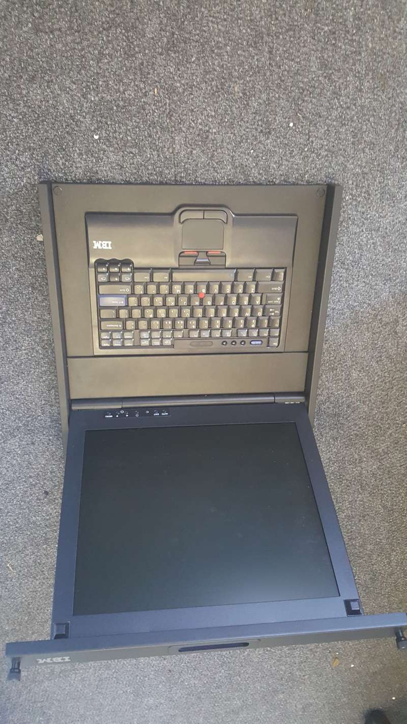 Racks, Mounts & Patch Panels - IBM 7316-TF3 Flat Panel Monitor Console ...