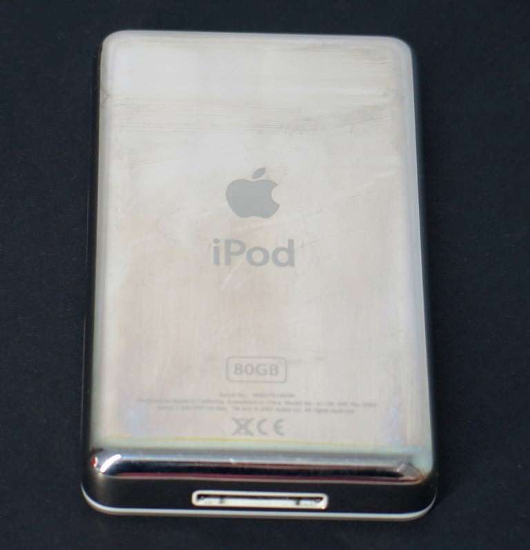 Apple iPods - Apple IPod Classic - 5th Generation WHITE 80GB [ MA448FB ...