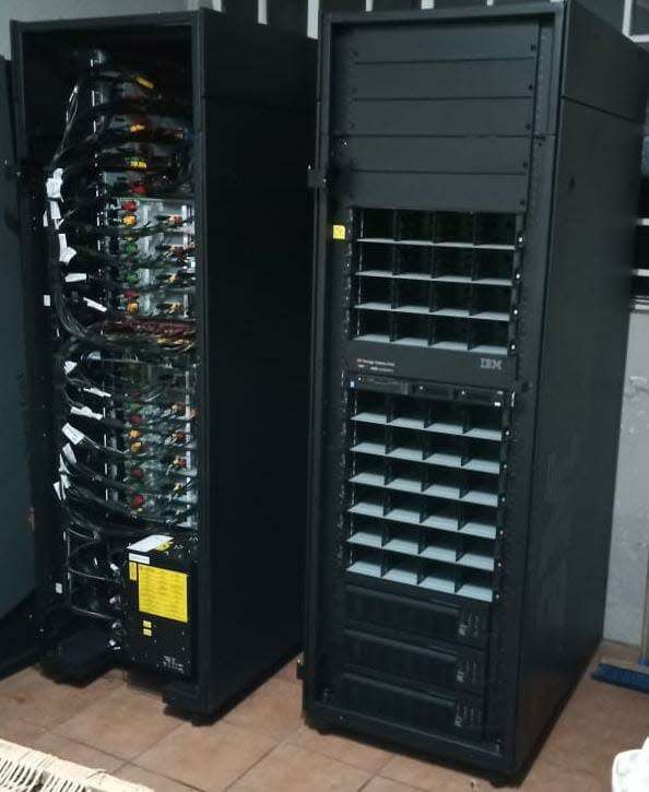 SAN Disk Arrays - IBM XIV Storage System Gen 3 - Complete Unit was ...