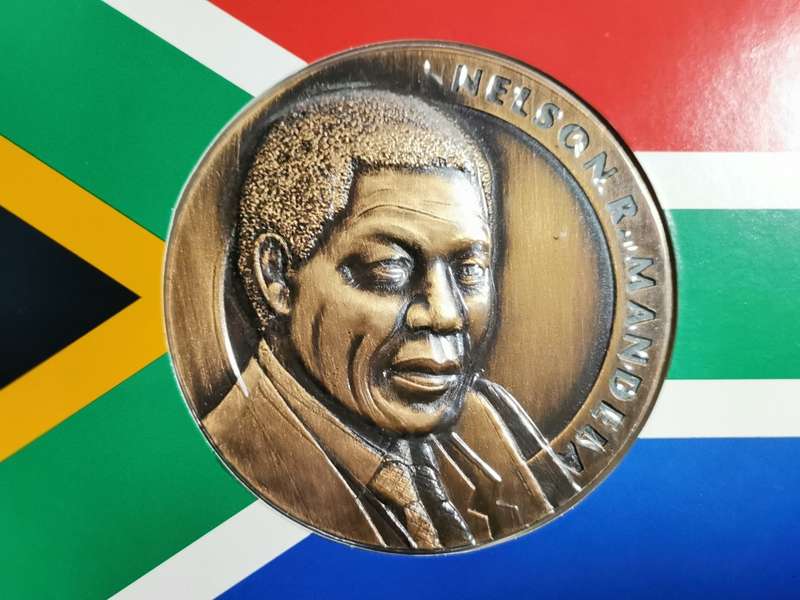 Mandela - HUGE FNB MANDELA MEDALLION IN BOX WITH CERTIFICATE. WEIGHT ...