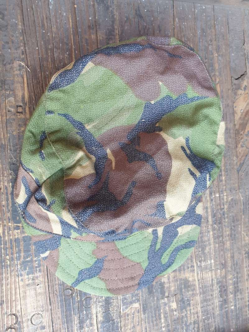 Headgear - 100% original as new with tags SA SF Recce clandestine copy ...