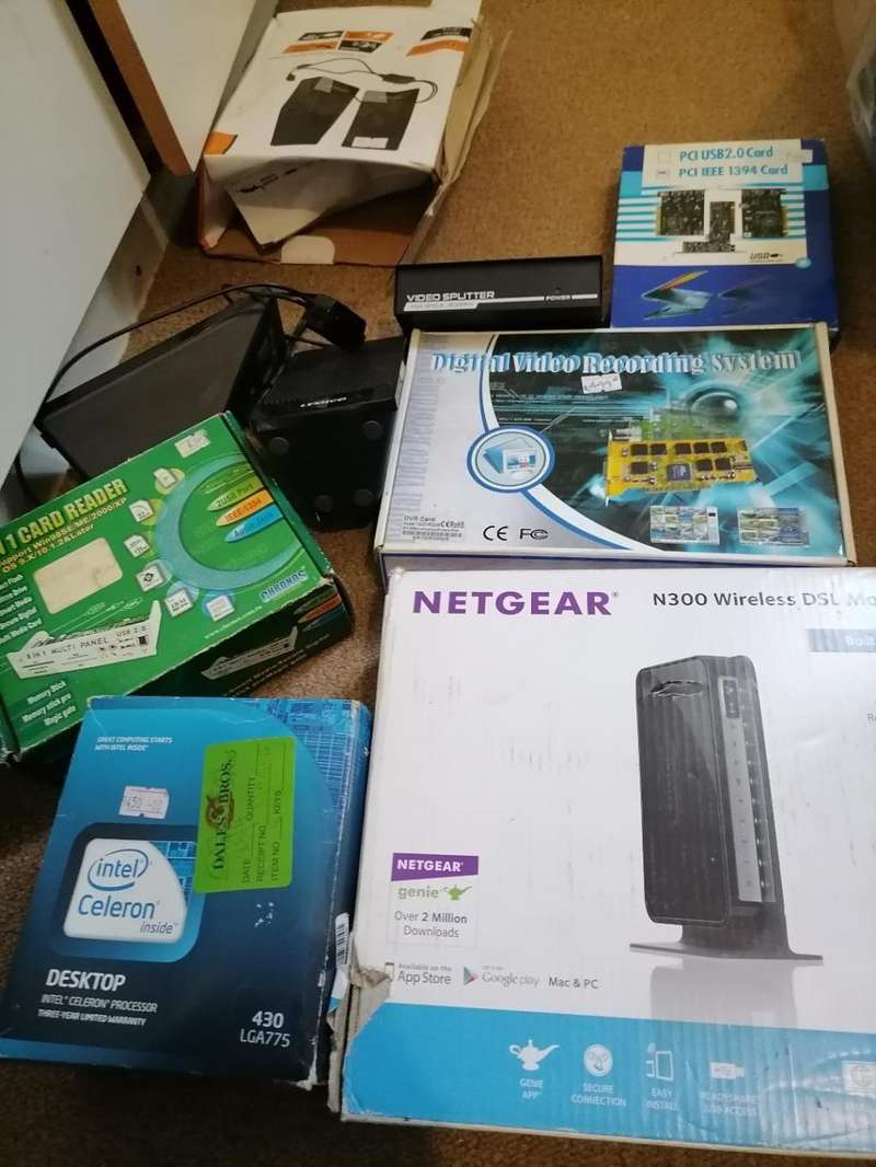 Modems - BULK LOT OF ELECTRONNICS*WIFI ROUTER,SPEAKERS,PCI CARDS ...