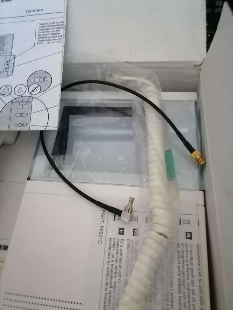 Doorbells & Intercoms - BTICINO 334122 VIDEO PIVOT COLOUR ANALOGUE ...