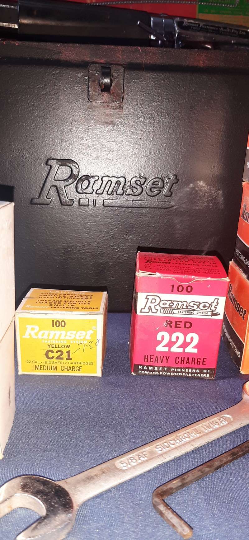 Other Antiques & Collectables - RAMSET 0.22 POWDER ACTUATED SYSTEM ...
