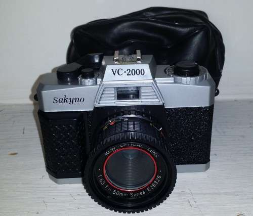 Cameras - SAKYNO VC2000 FILM CAMERA 50mm LENSE was sold for R1.00 on 5 ...
