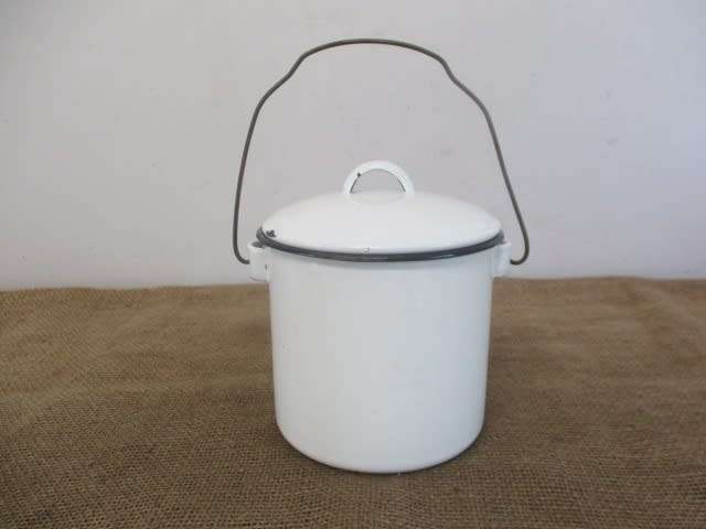 Enamelware - Beautiful 2 liter Old Fashioned Enamel Billy Can for sale ...