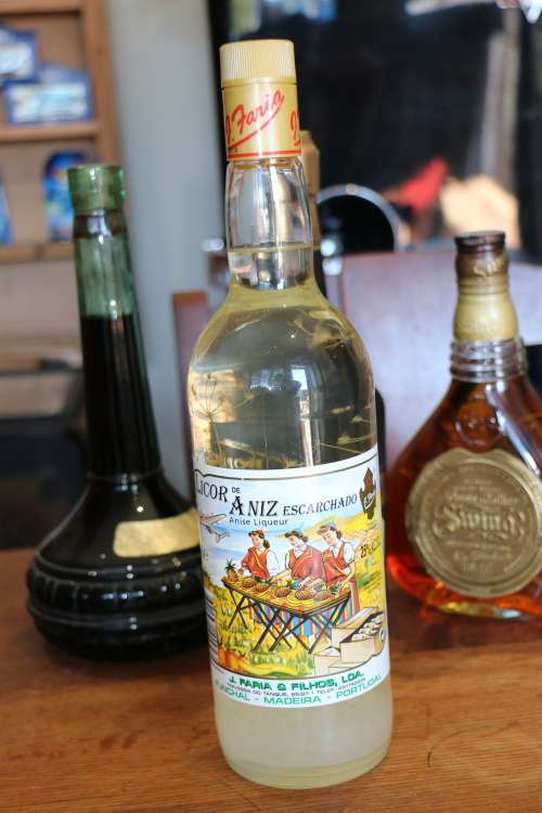 Wine - Beautiful Vintage Licor de Aniz Escarchado - 1000 ml was sold ...