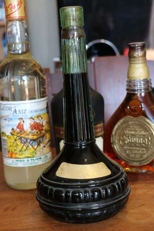 Wine - Beautiful Vintage Cevin Green Glas Bottle Wine - 750 ml was sold ...